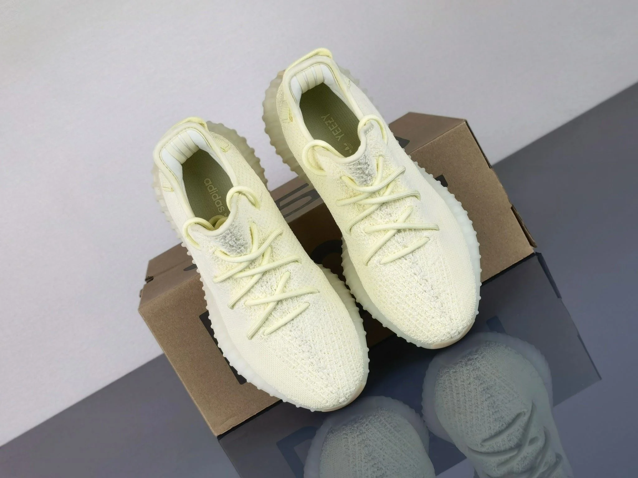 Real Adidas Yeezy 350 Shoes