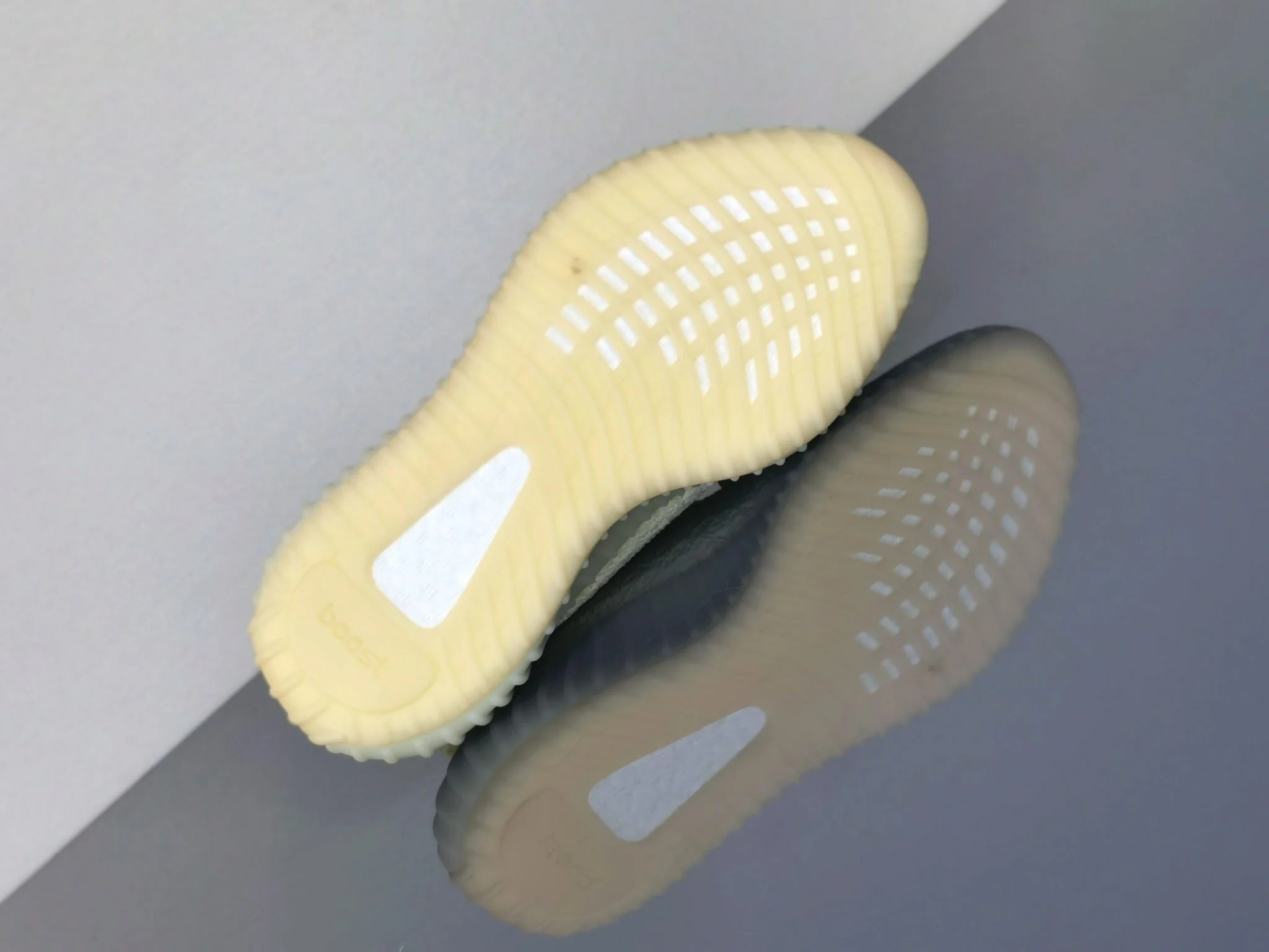 Real Adidas Yeezy 350 Shoes