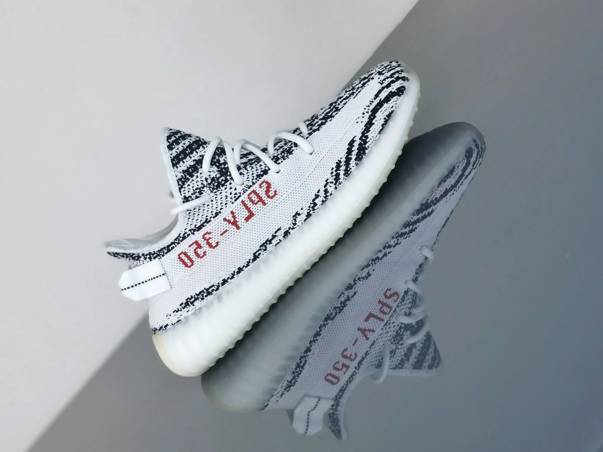 Genuine Adidas Yeezy 350 Shoes