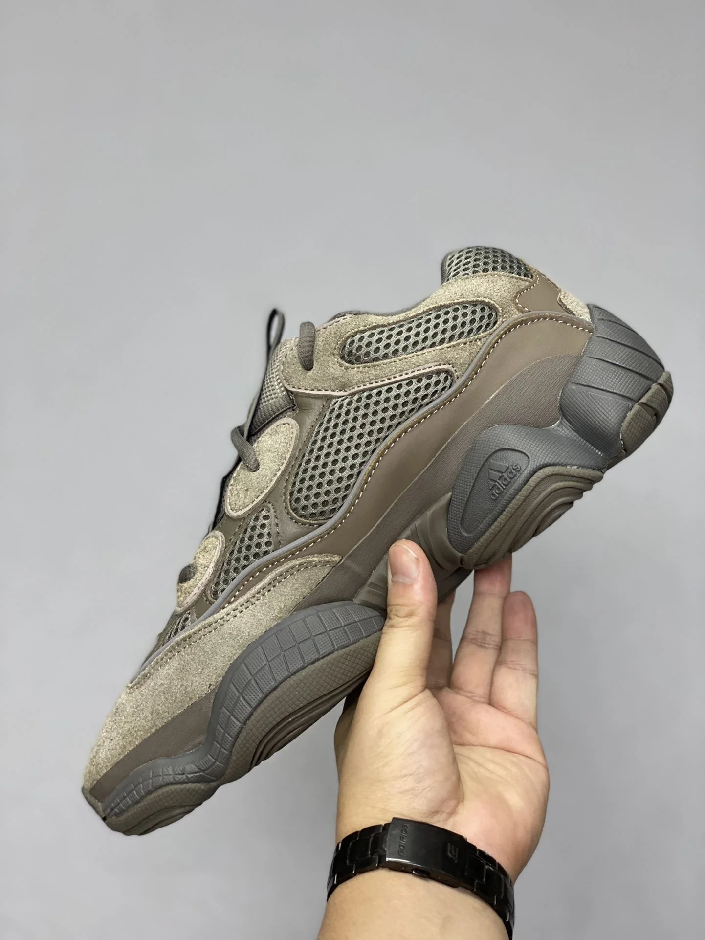 Brand-authenticated Adidas Yeezy 500 Shoes
