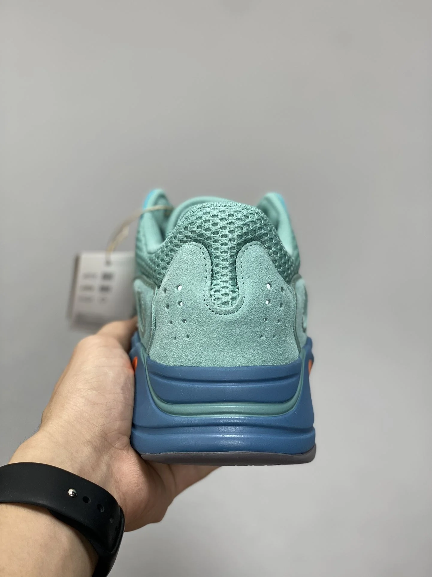 Reasonably priced Adidas Yeezy 700 Shoes