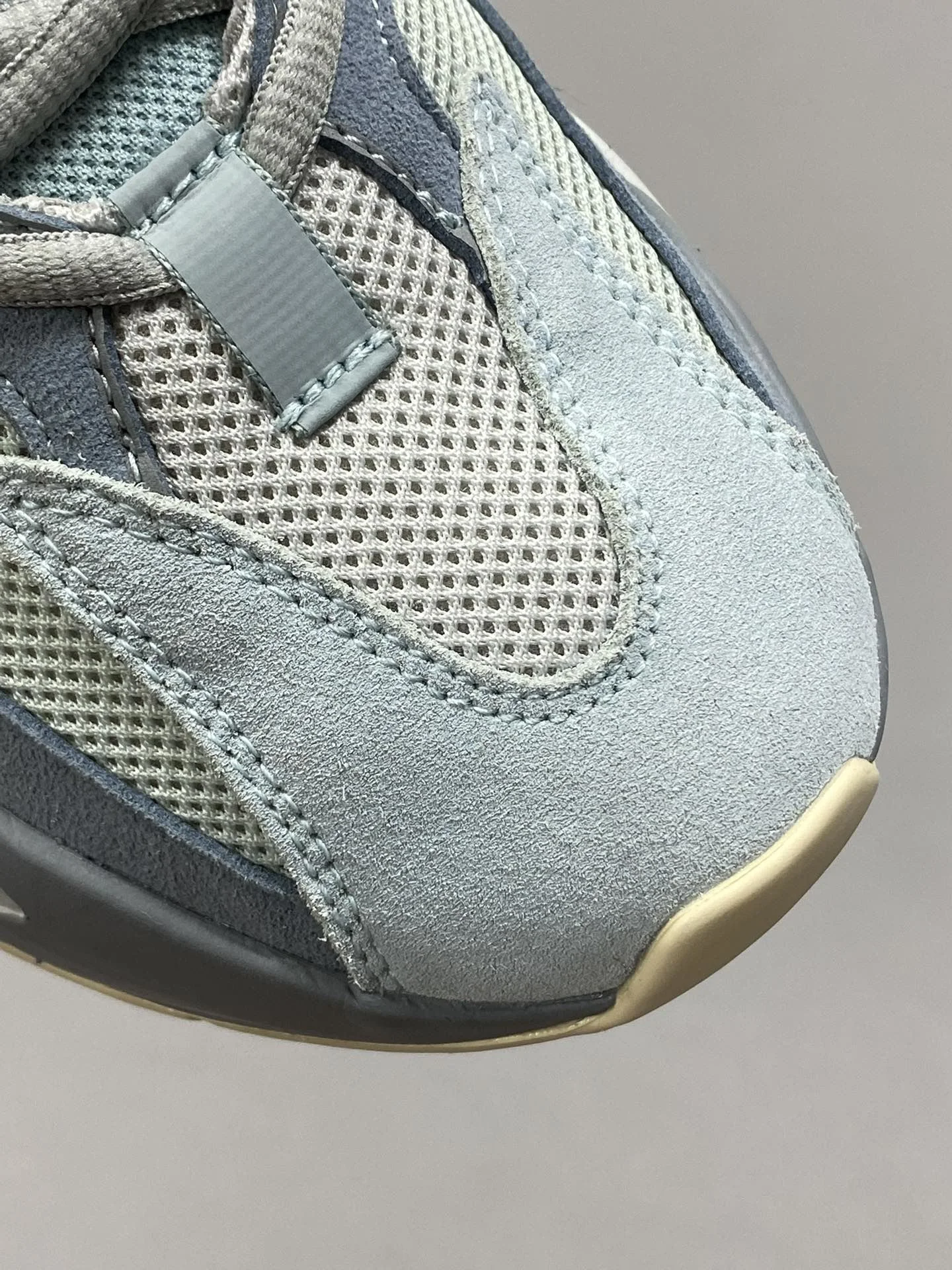Budget-friendly Adidas Yeezy 700 Shoes