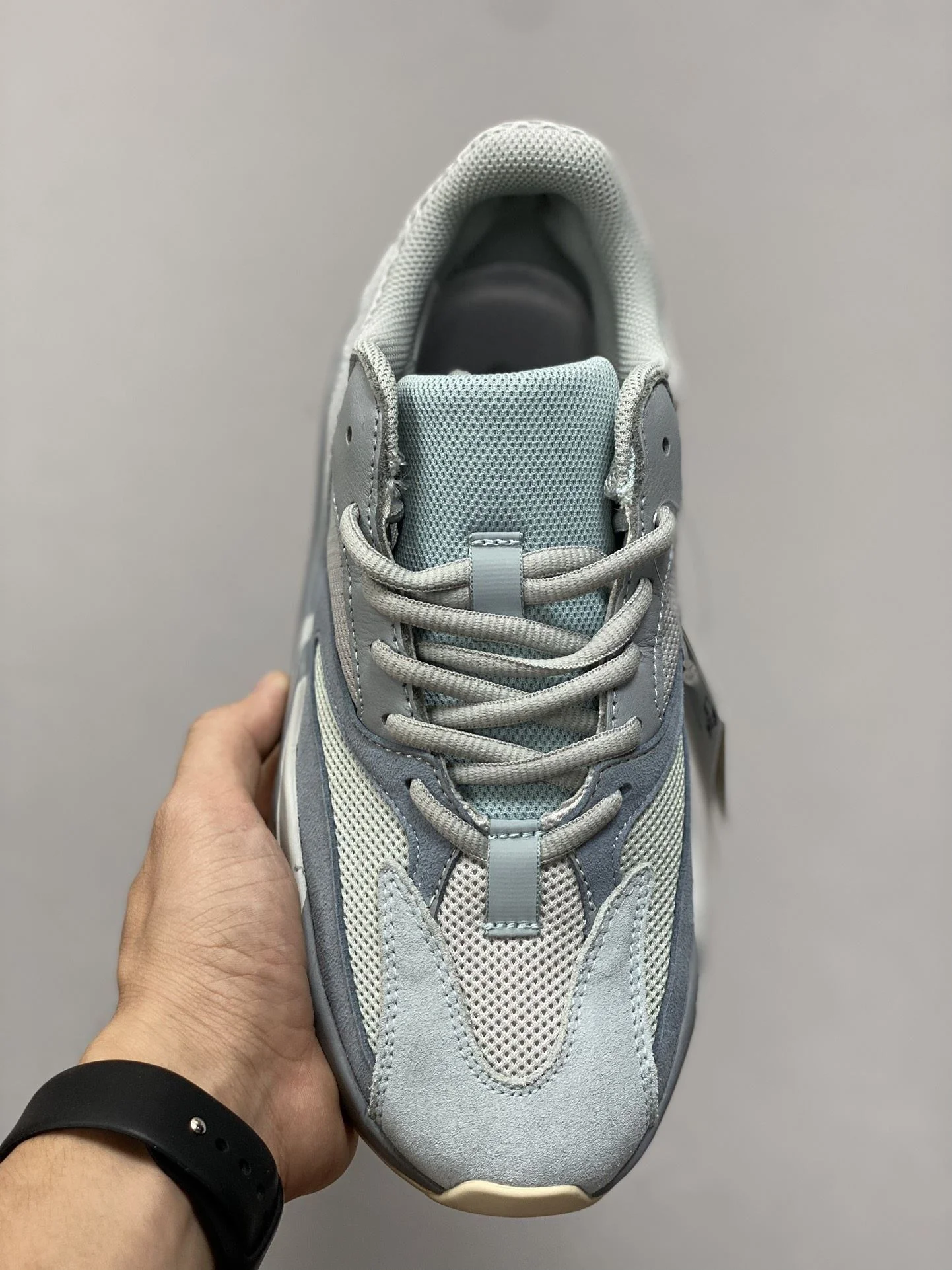Budget-friendly Adidas Yeezy 700 Shoes