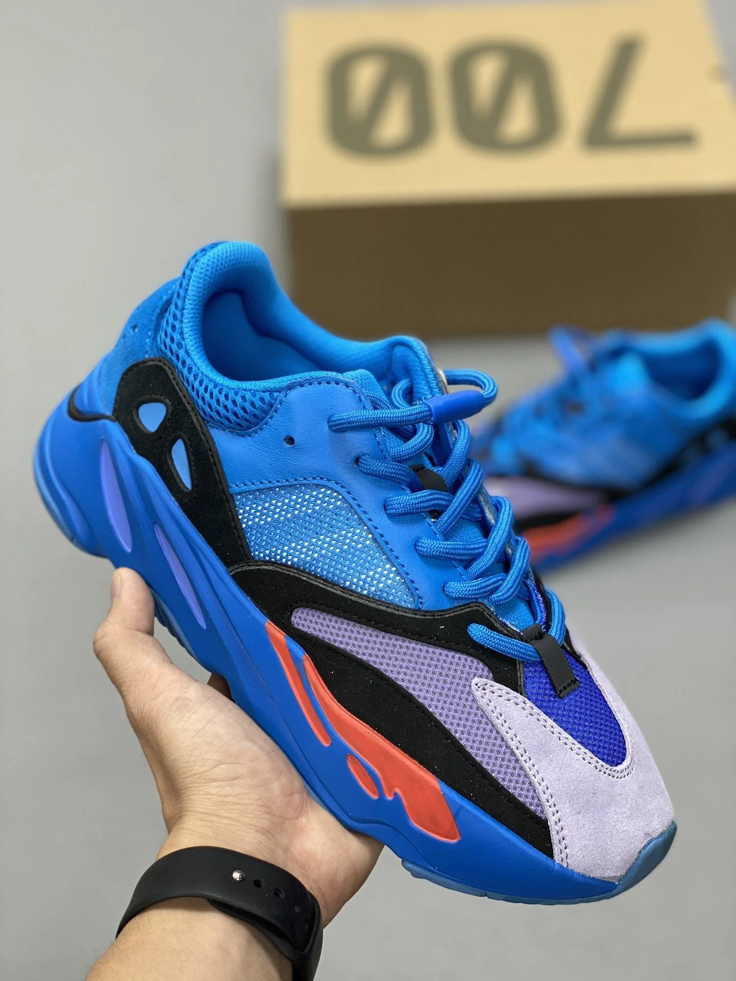 Adidas Yeezy 700 Shoes