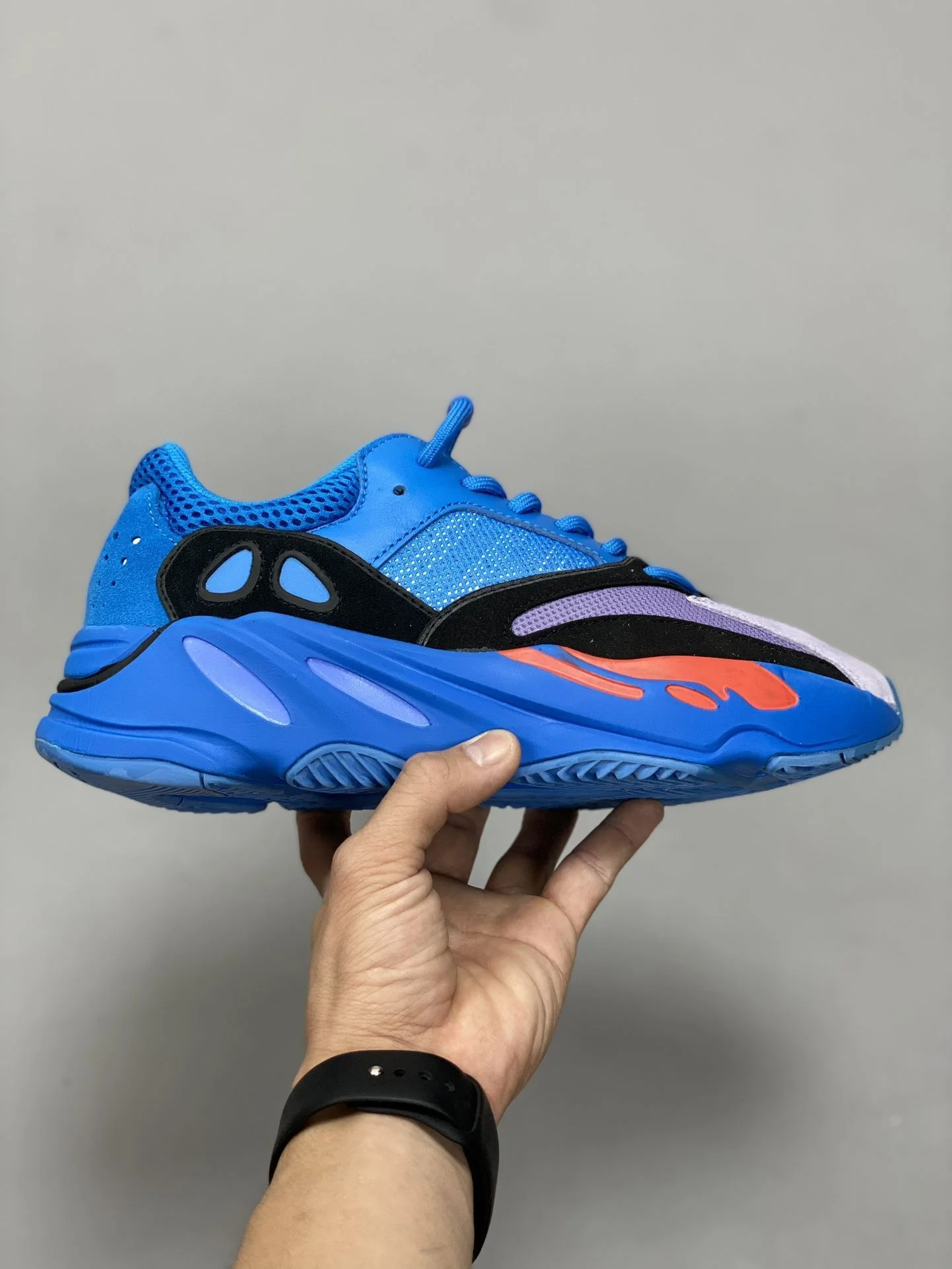 Cut-rate Adidas Yeezy 700 Shoes