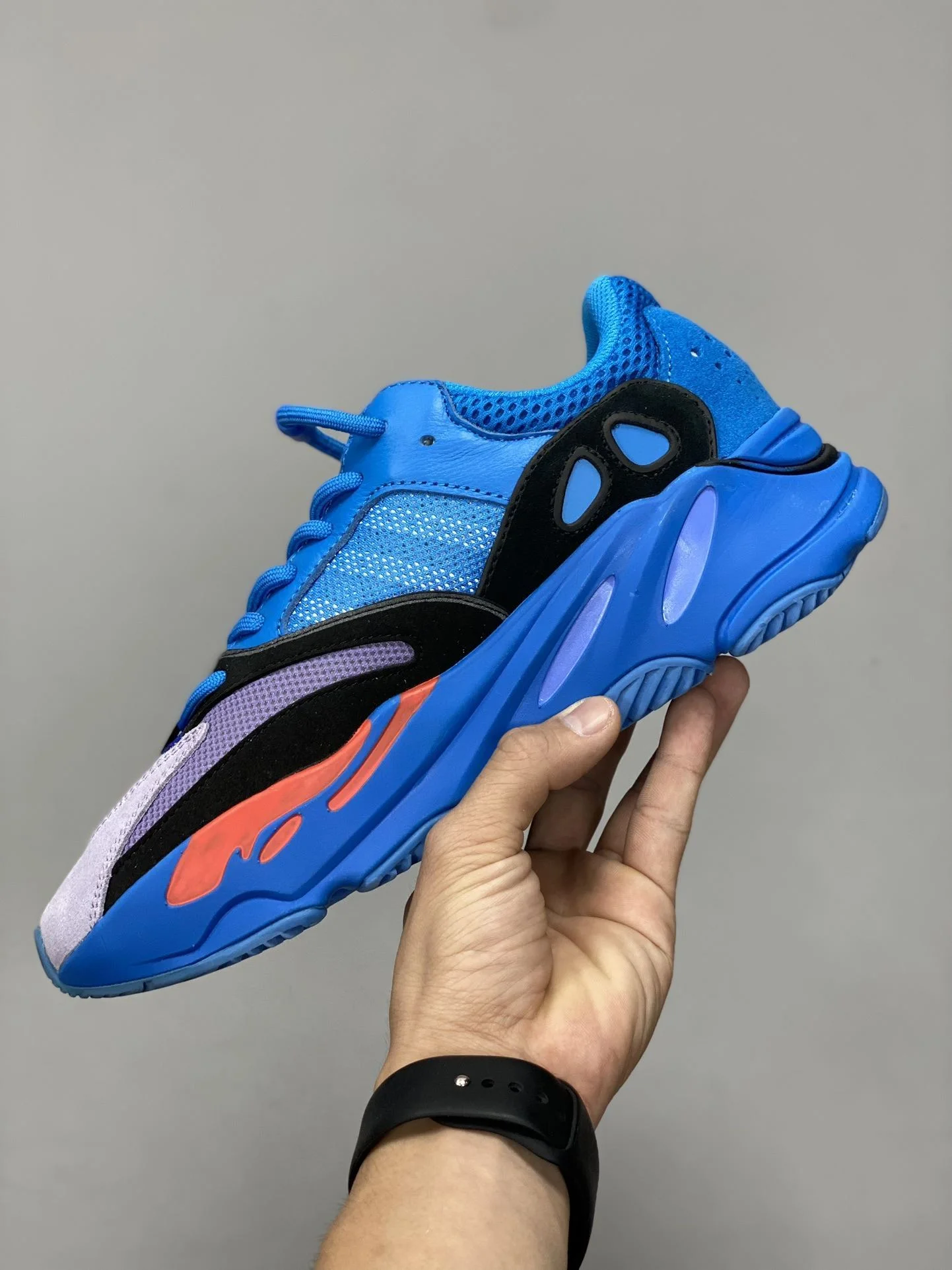 Cut-rate Adidas Yeezy 700 Shoes