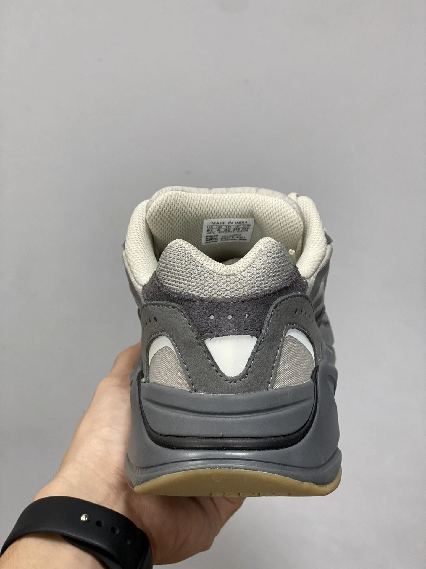 Perfect replica Adidas Yeezy 700 Shoes