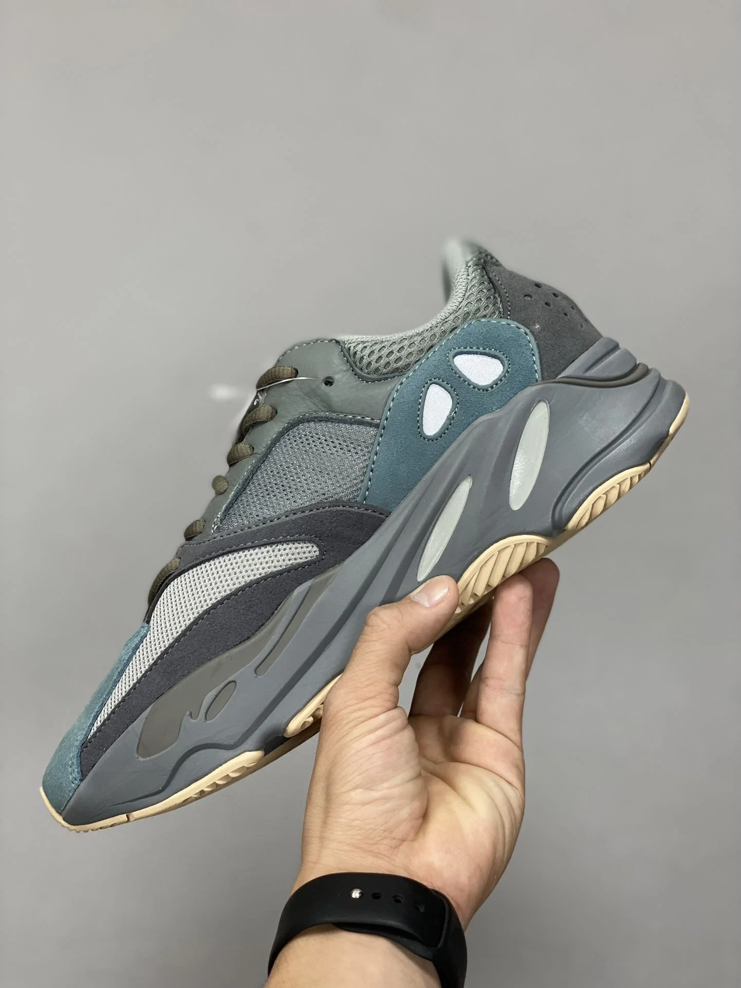 Top match Adidas Yeezy 700 Shoes
