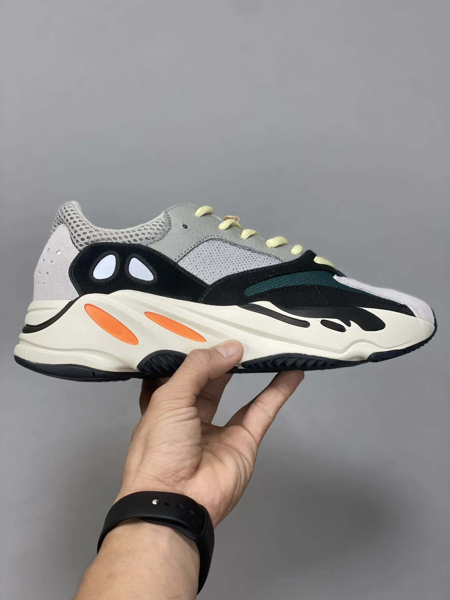 High accuracy Adidas Yeezy 700 Shoes