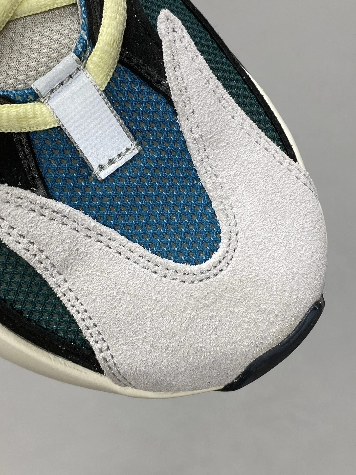 High accuracy Adidas Yeezy 700 Shoes