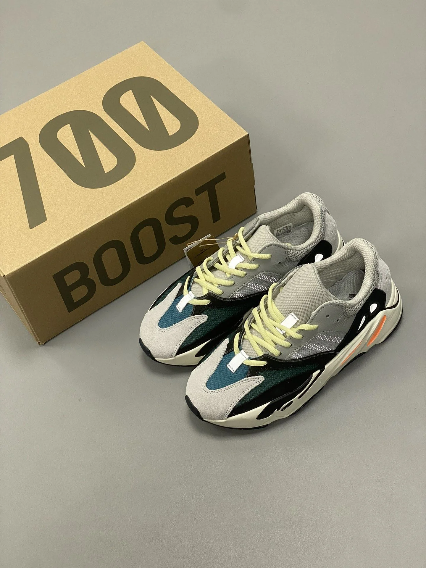 High accuracy Adidas Yeezy 700 Shoes