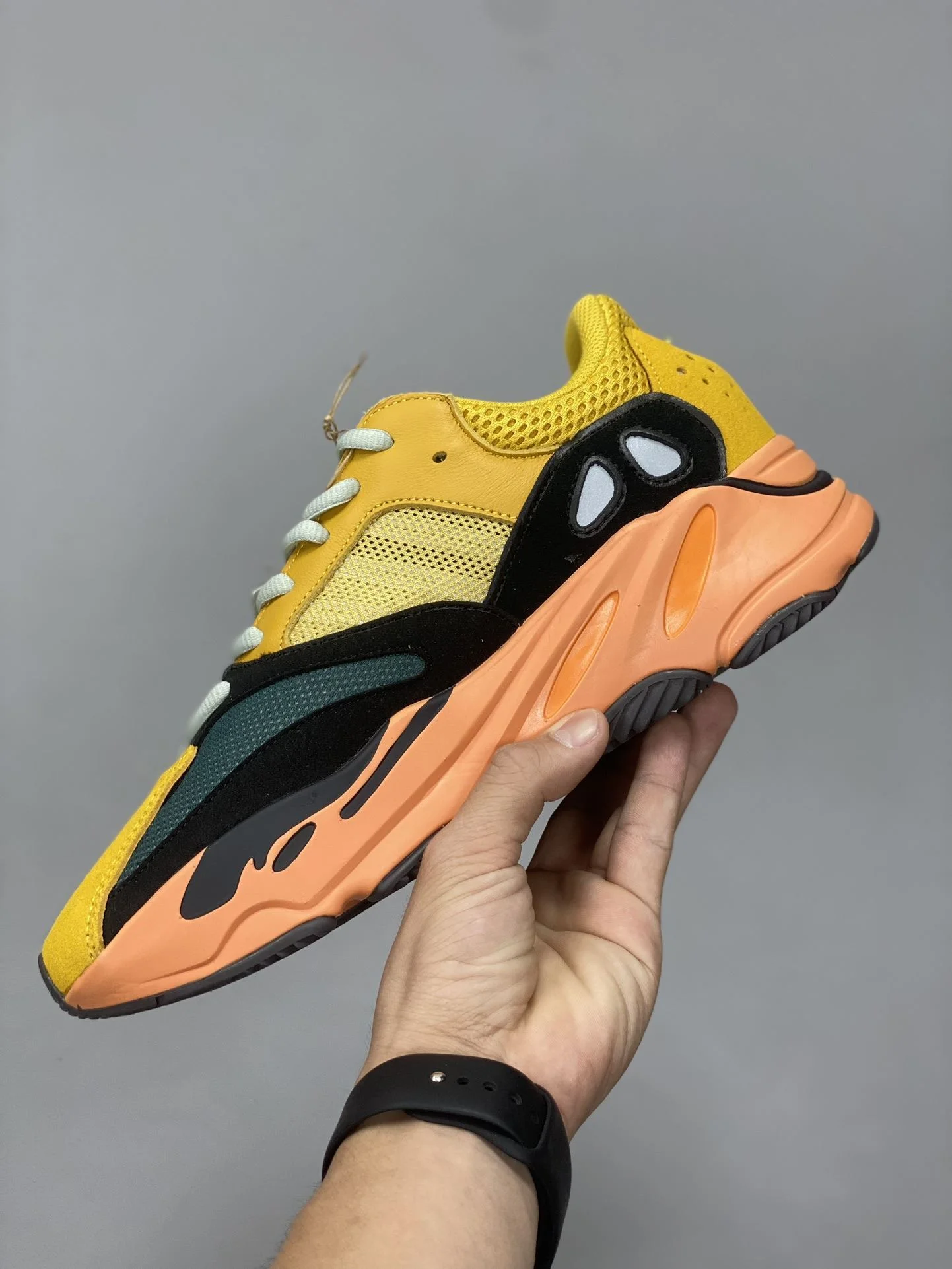 High accuracy Adidas Yeezy 700 Shoes