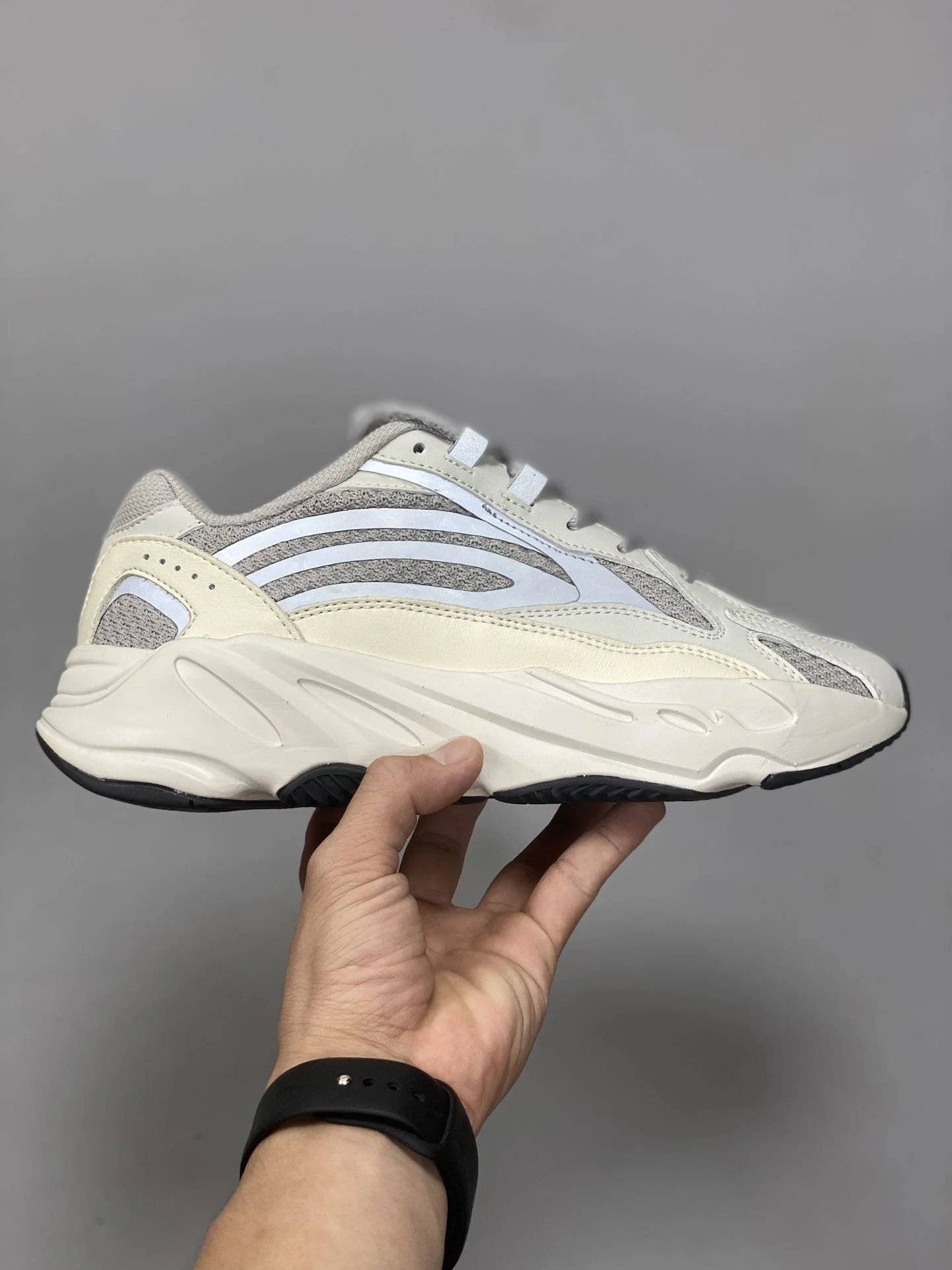Low-cost Adidas Yeezy 700 Shoes