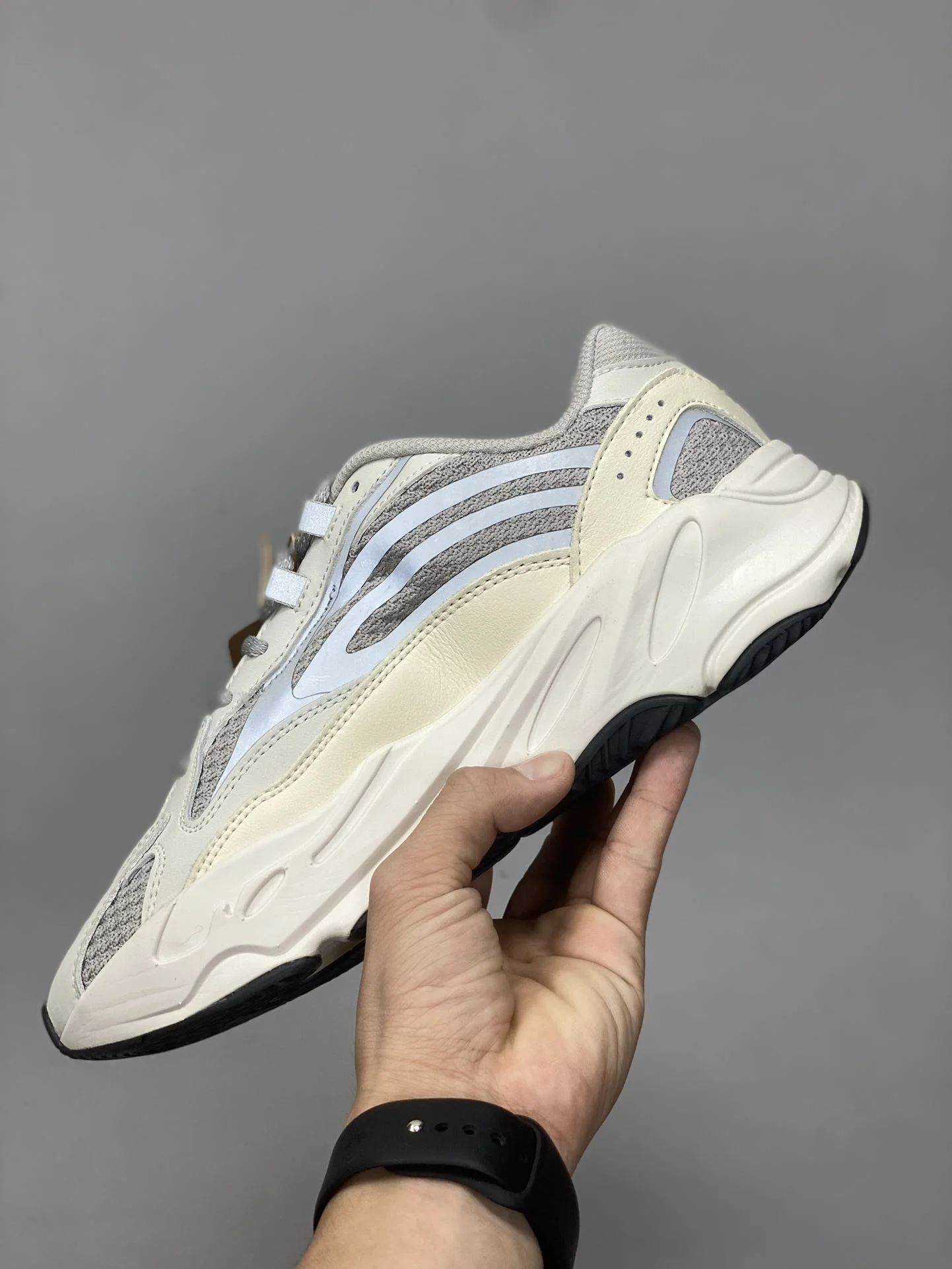 Low-cost Adidas Yeezy 700 Shoes