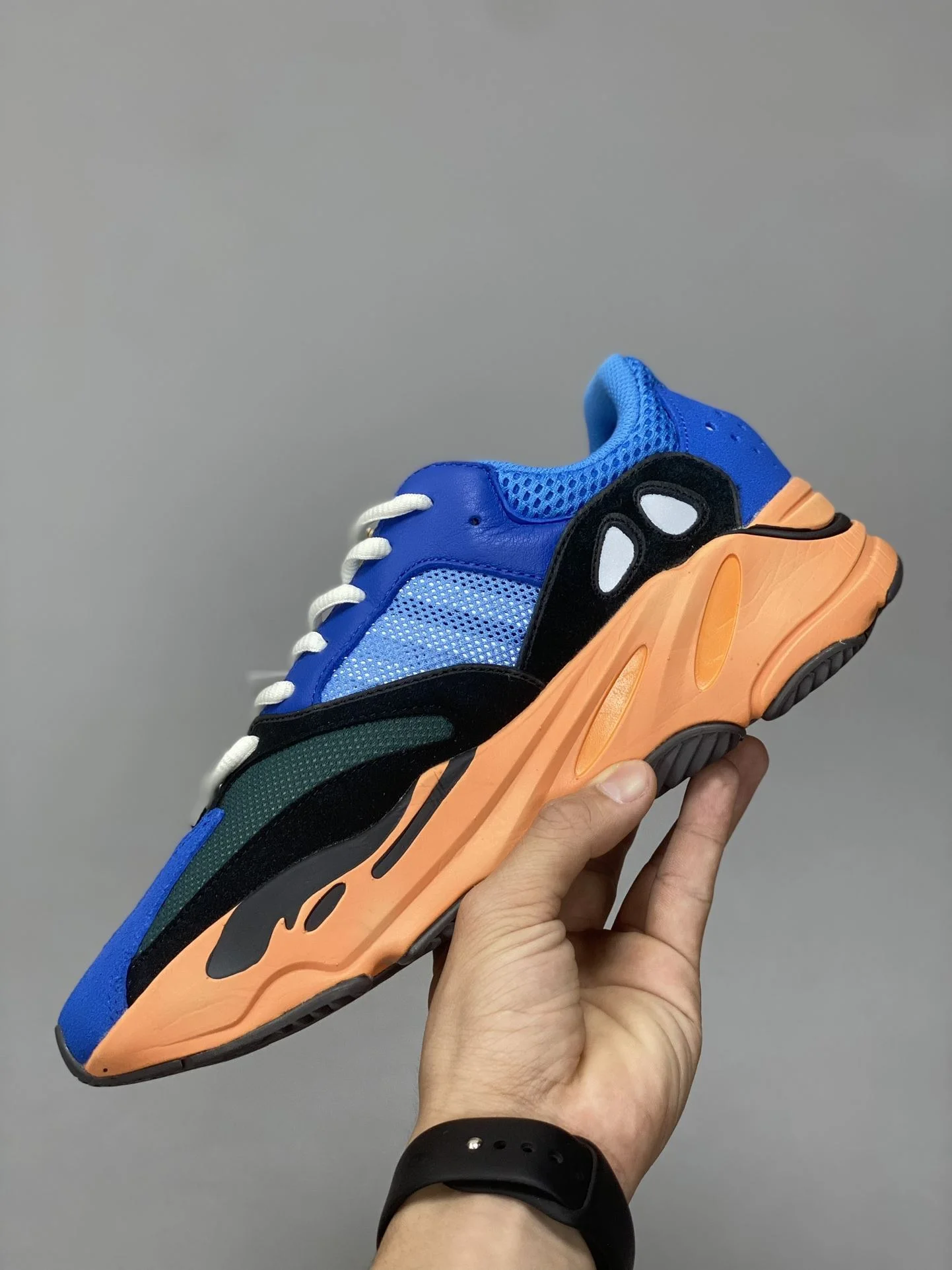 Value-priced Adidas Yeezy 700 Shoes