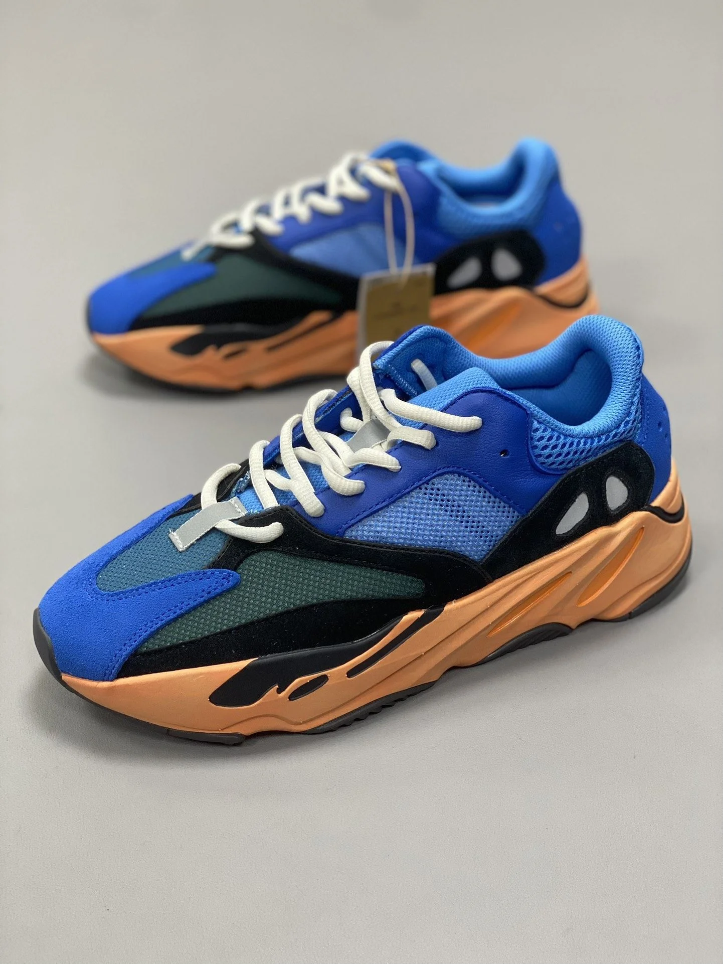 Value-priced Adidas Yeezy 700 Shoes