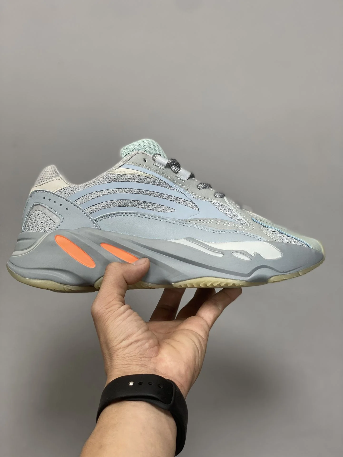 Factory-made Adidas Yeezy 700 Shoes