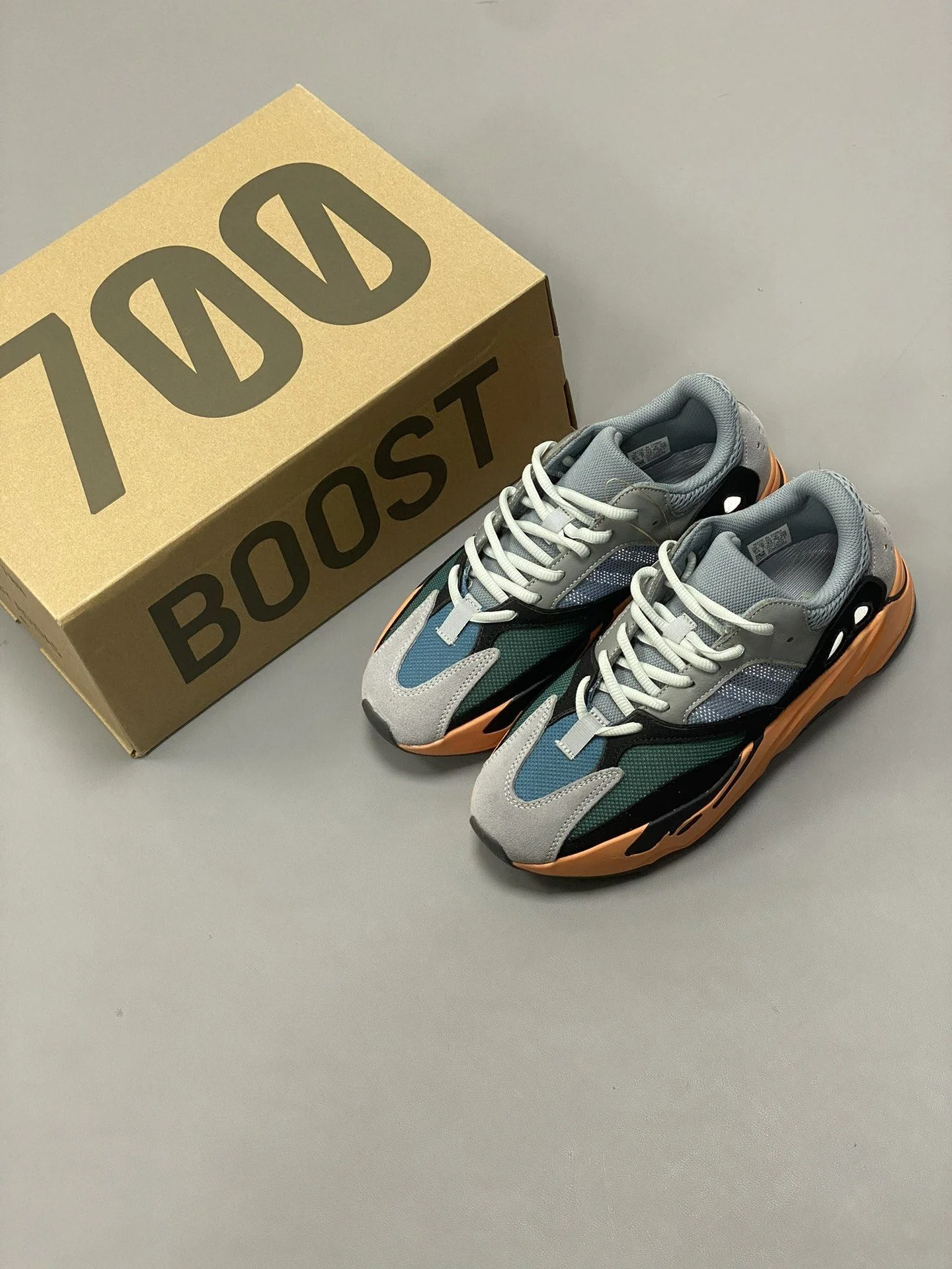 Reasonably priced Adidas Yeezy 700 Shoes