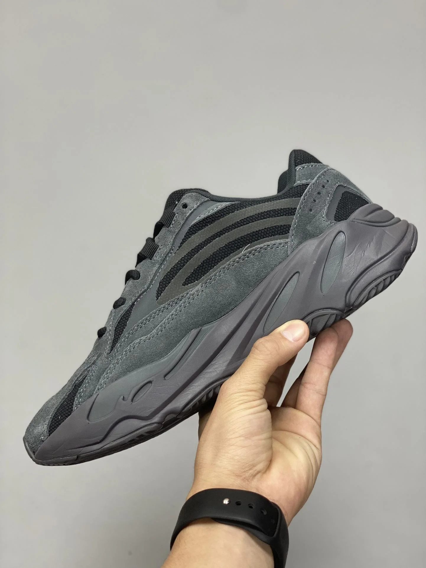 Real Adidas Yeezy 700 Shoes