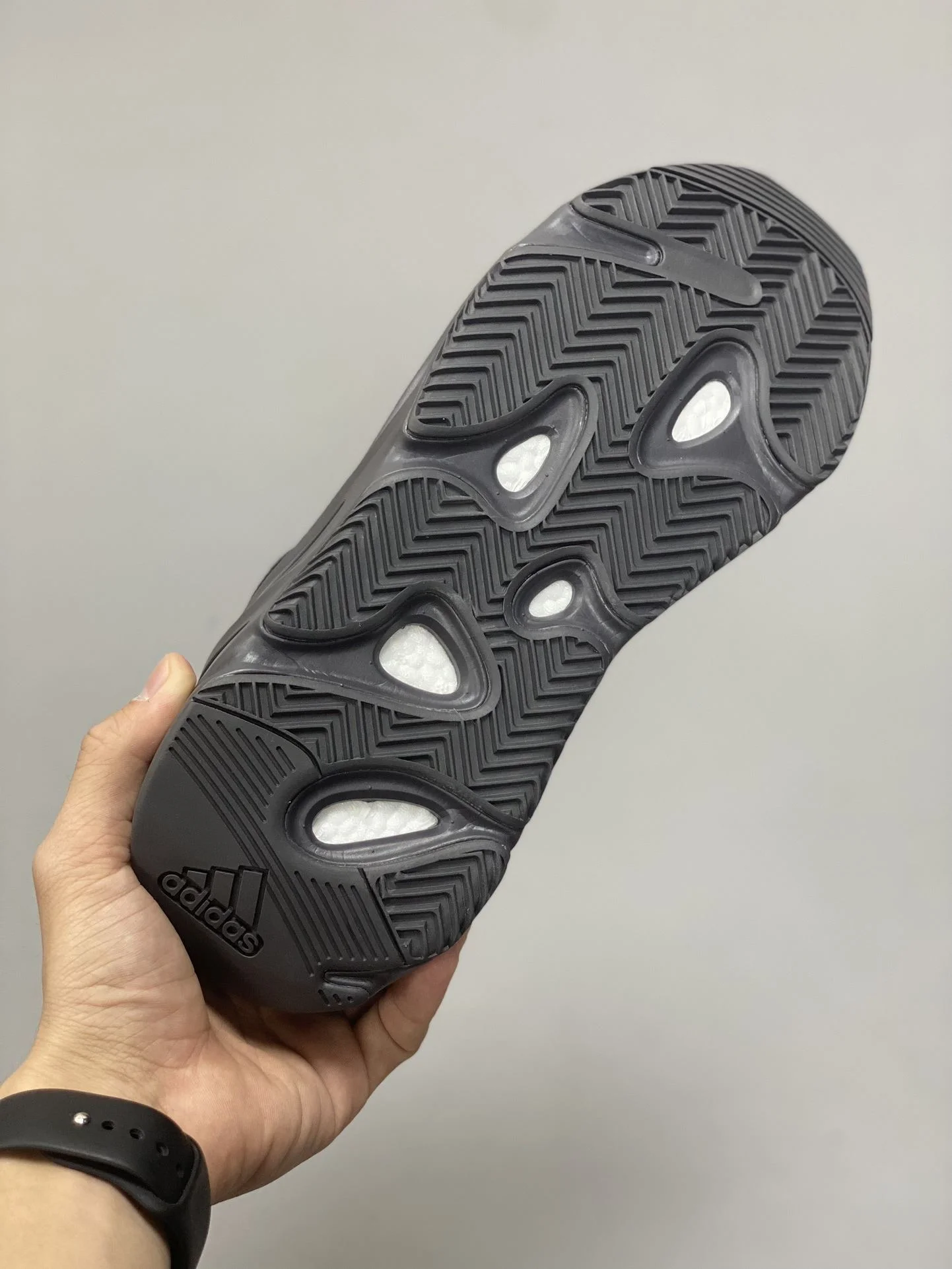 Real Adidas Yeezy 700 Shoes