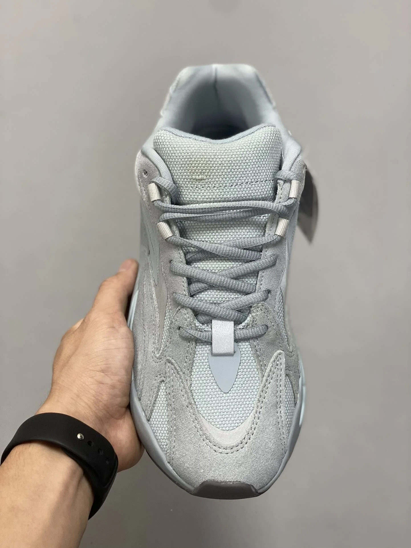 Legit Adidas Yeezy 700 Shoes