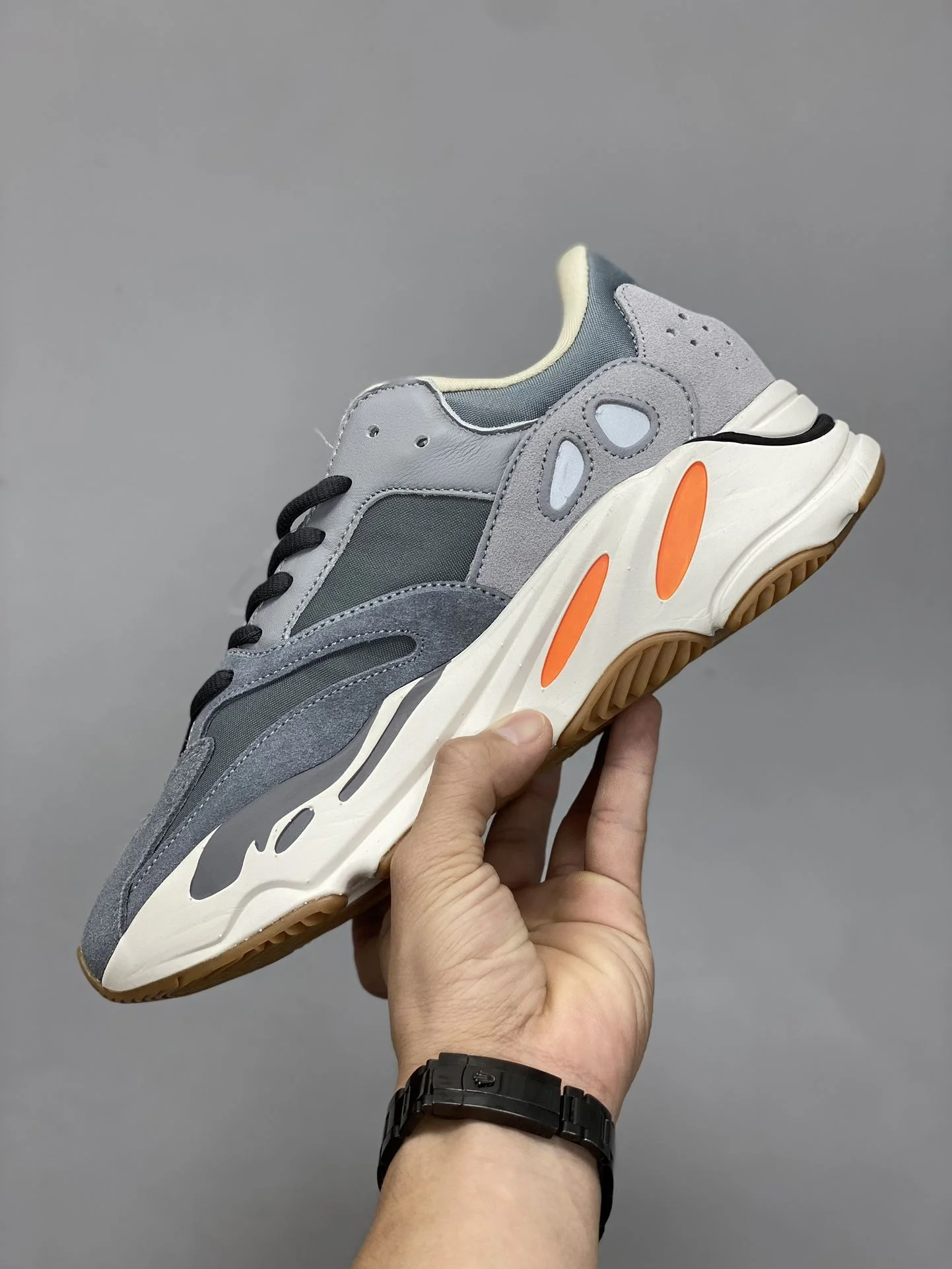 Discounted Adidas Yeezy 700 Shoes