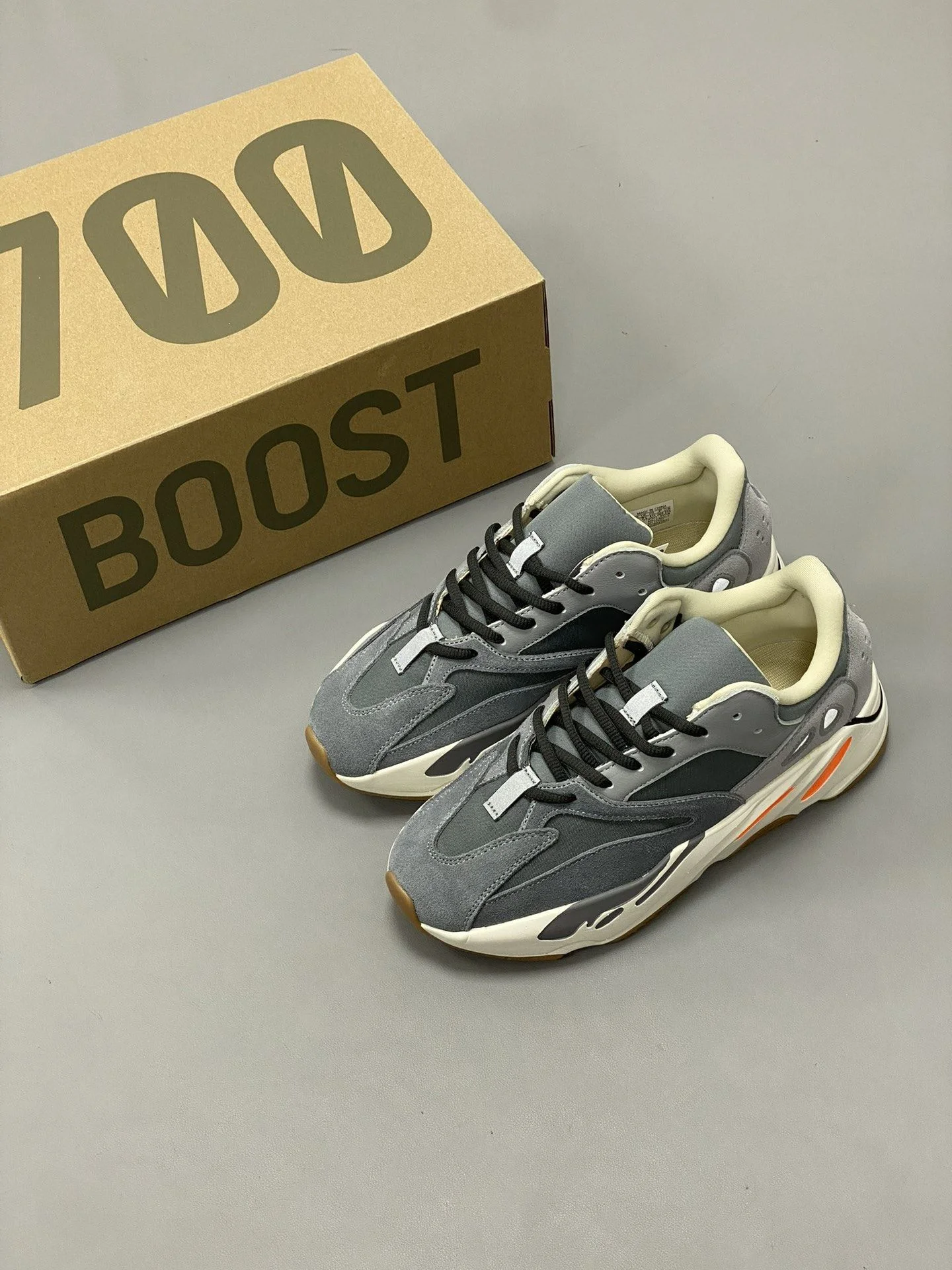 Discounted Adidas Yeezy 700 Shoes