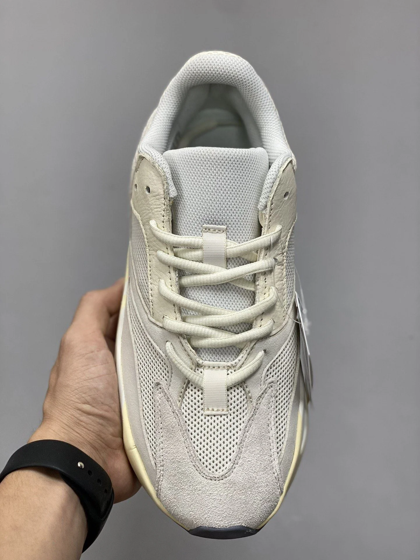 Accurate model Adidas Yeezy 700 Shoes