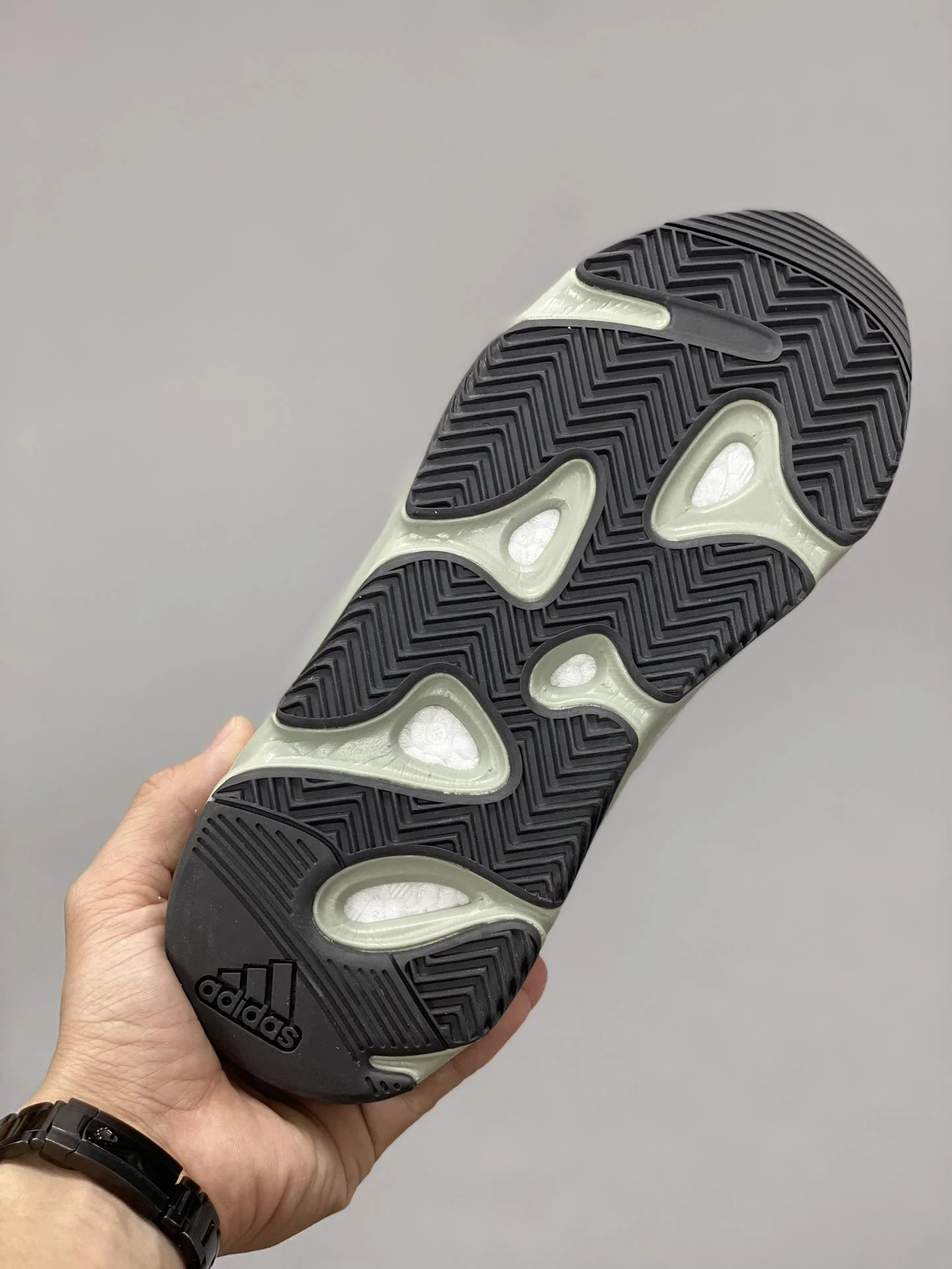 Real Adidas Yeezy 700 Shoes