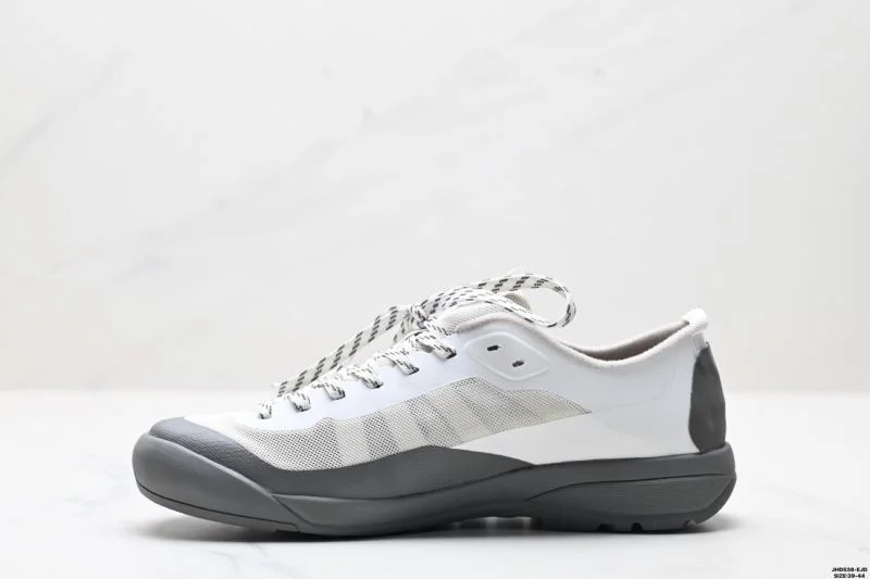 Bargain Akc Teryx Shoes