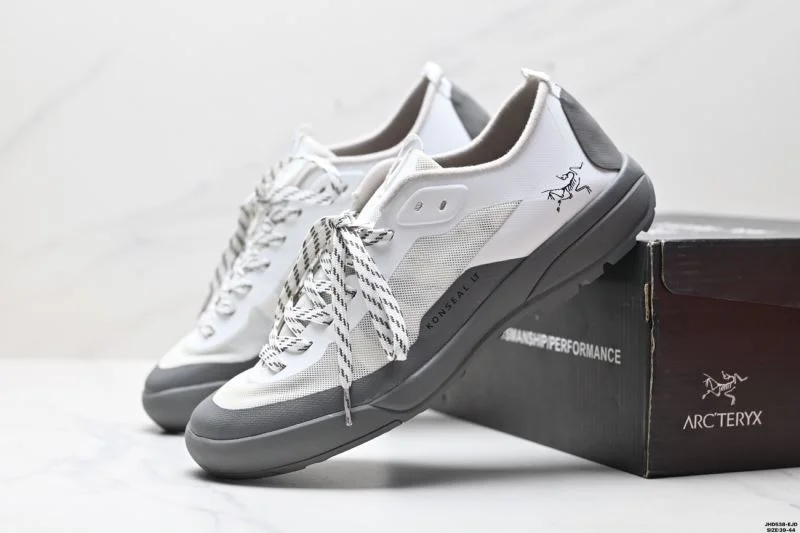 Bargain Akc Teryx Shoes