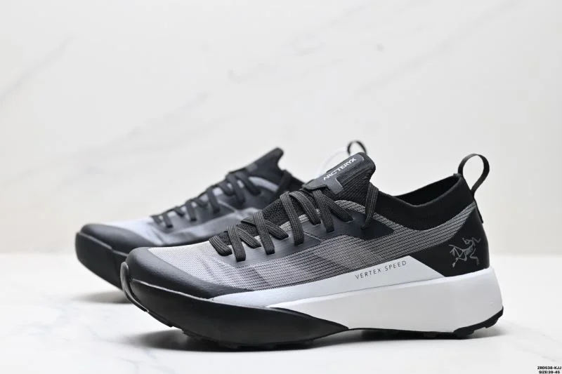 Top mirror Akc Teryx Shoes