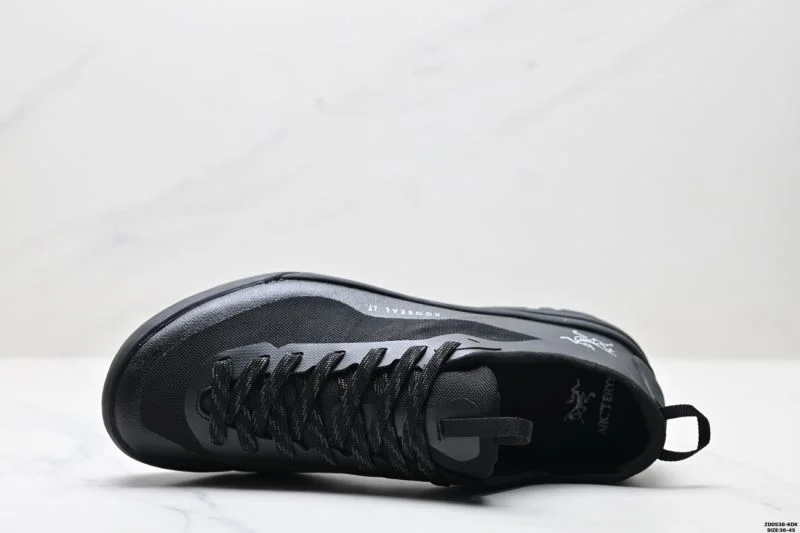 Accurate model Akc Teryx Shoes