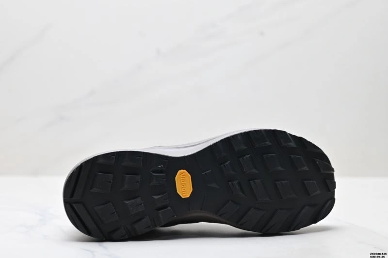 Accurate model Akc Teryx Shoes