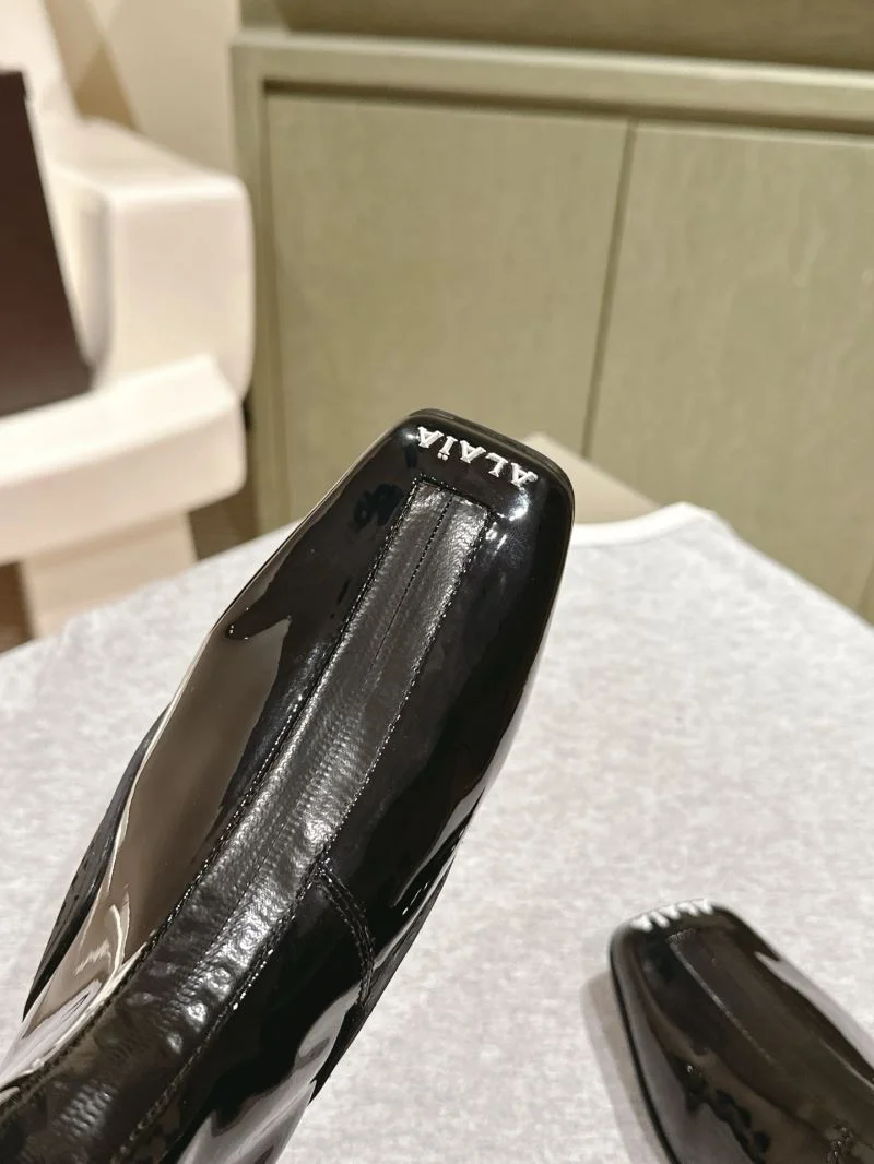 Precise copy Alaia Boots
