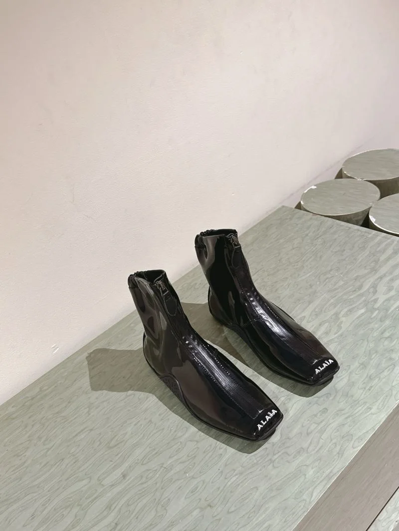 Precise copy Alaia Boots