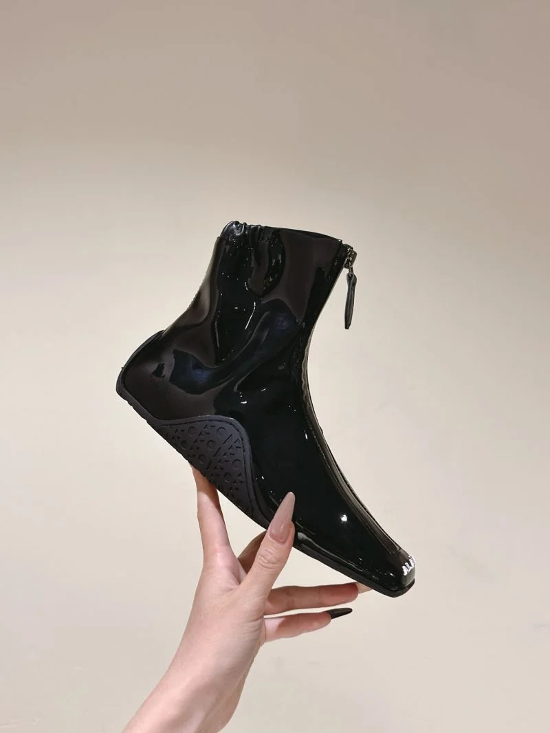 Precise copy Alaia Boots