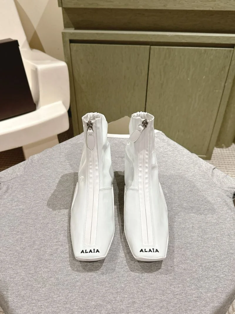 Alaia Boots