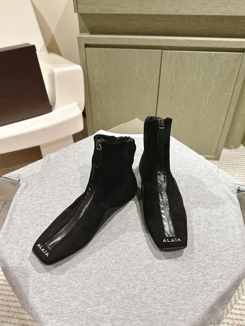 Brand-authenticated Alaia Boots