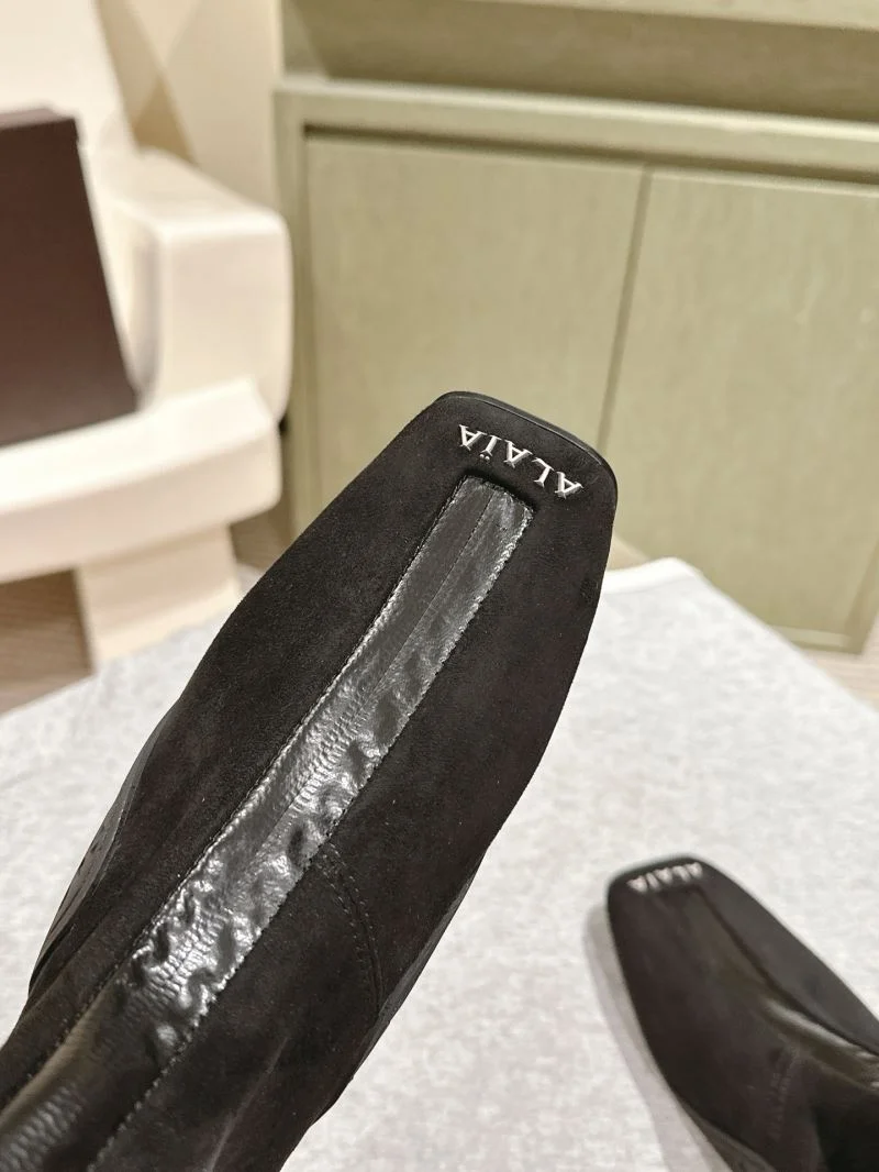 Brand-authenticated Alaia Boots