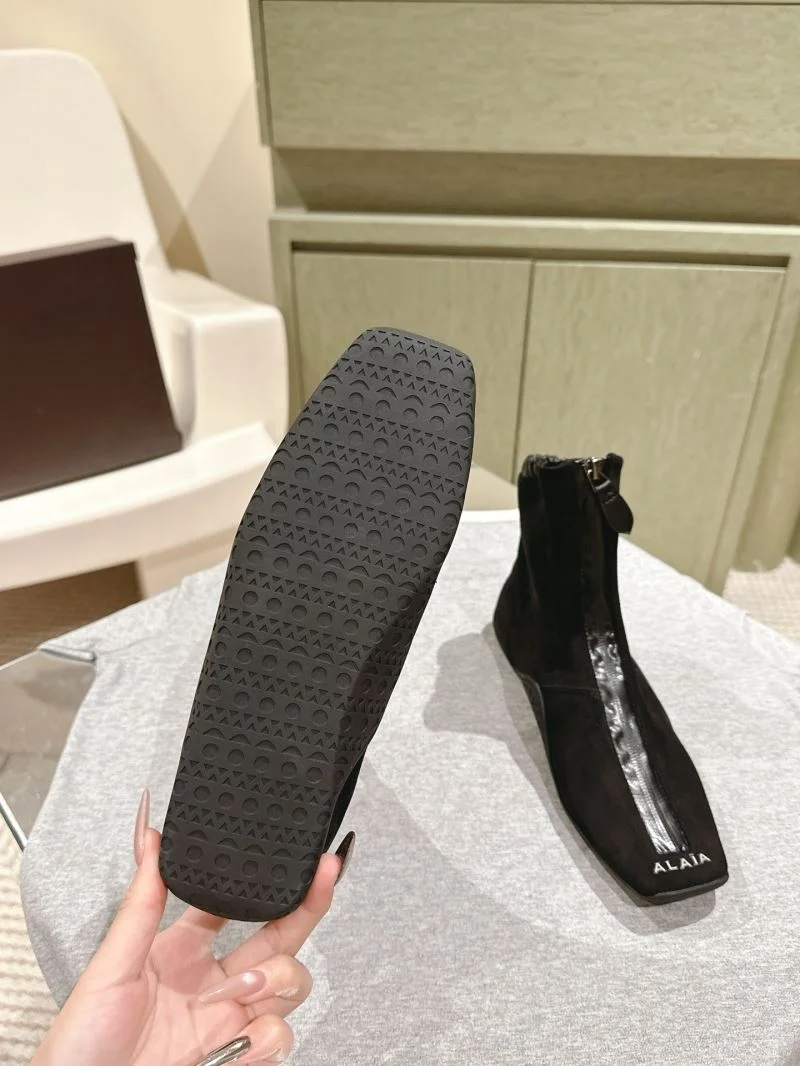 Brand-authenticated Alaia Boots
