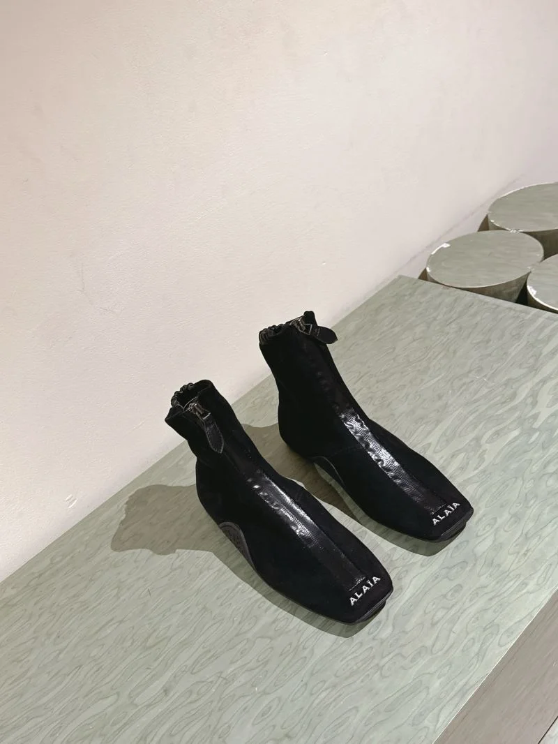 Brand-authenticated Alaia Boots