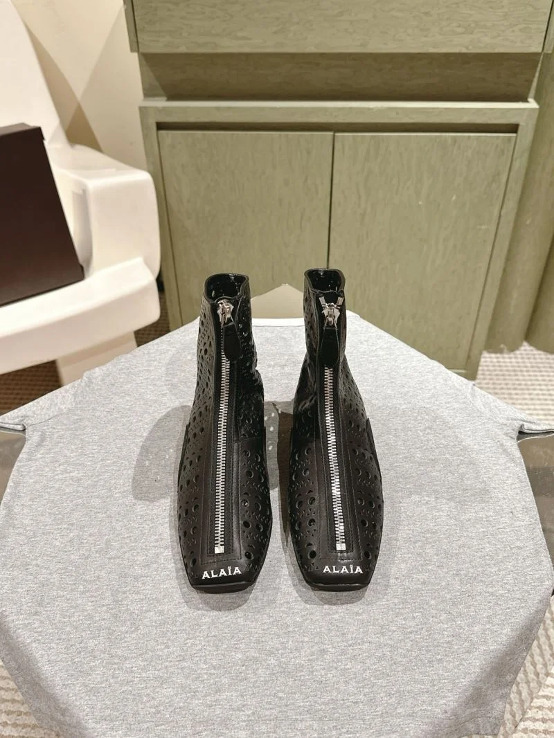 Alaia Boots