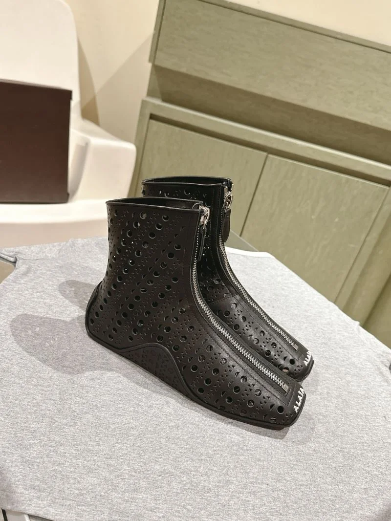 Legit Alaia Boots