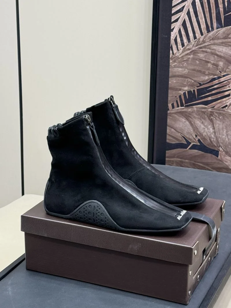 Alaia Boots