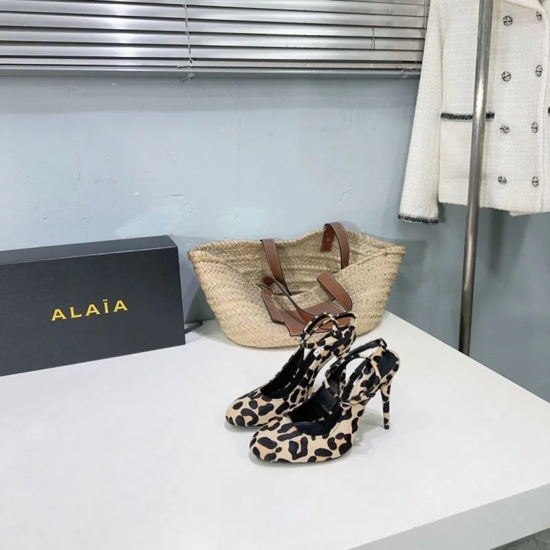Brand-original Alaia Sandals