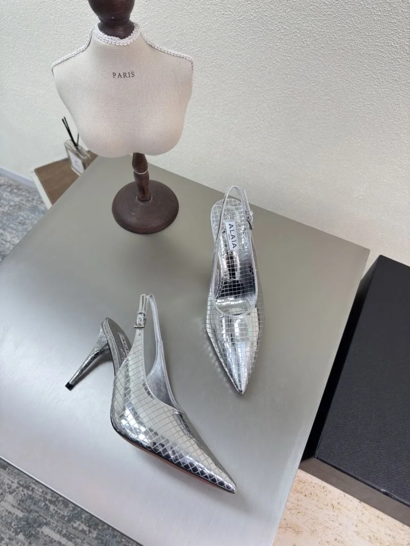 Discounted Alaia Sandals