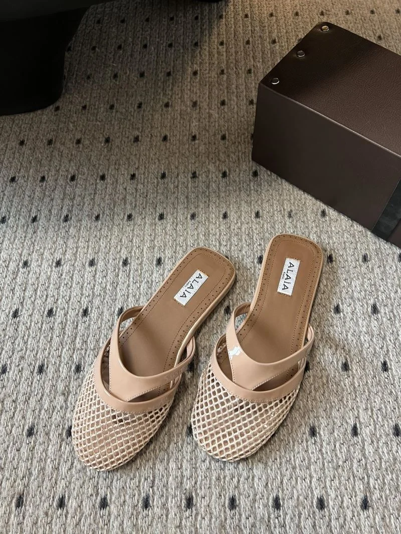 Precise copy Alaia Sandals