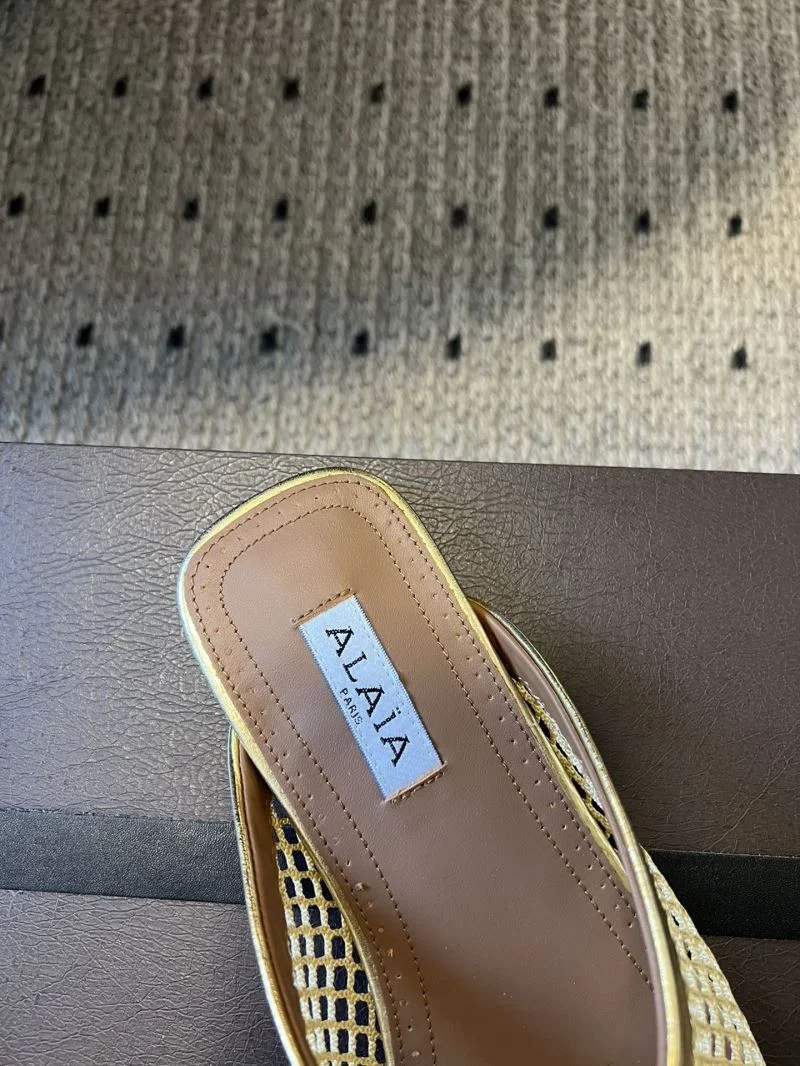 Economical Alaia Sandals