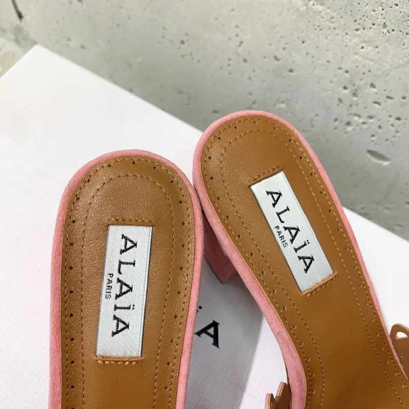 Accurate model Alaia Sandals